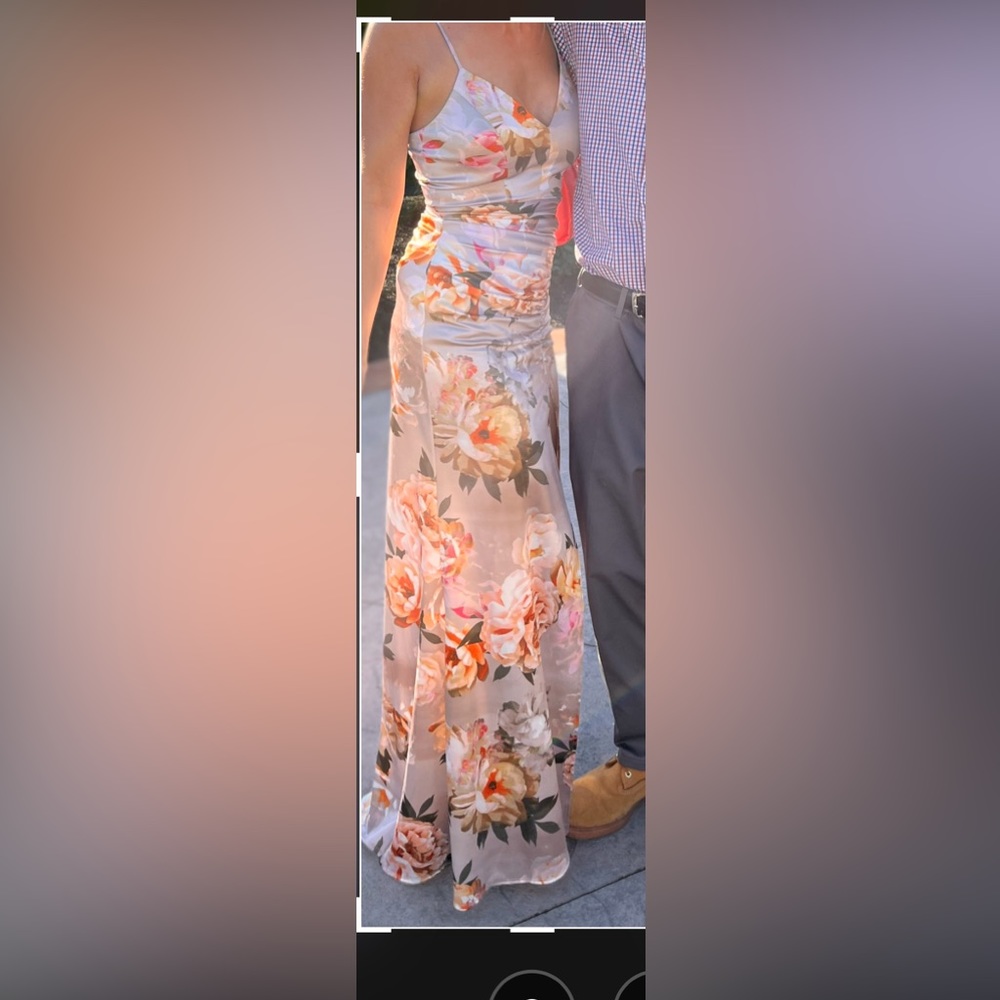 Beautiful Formal Skin Hugging Formal Dress - Gem